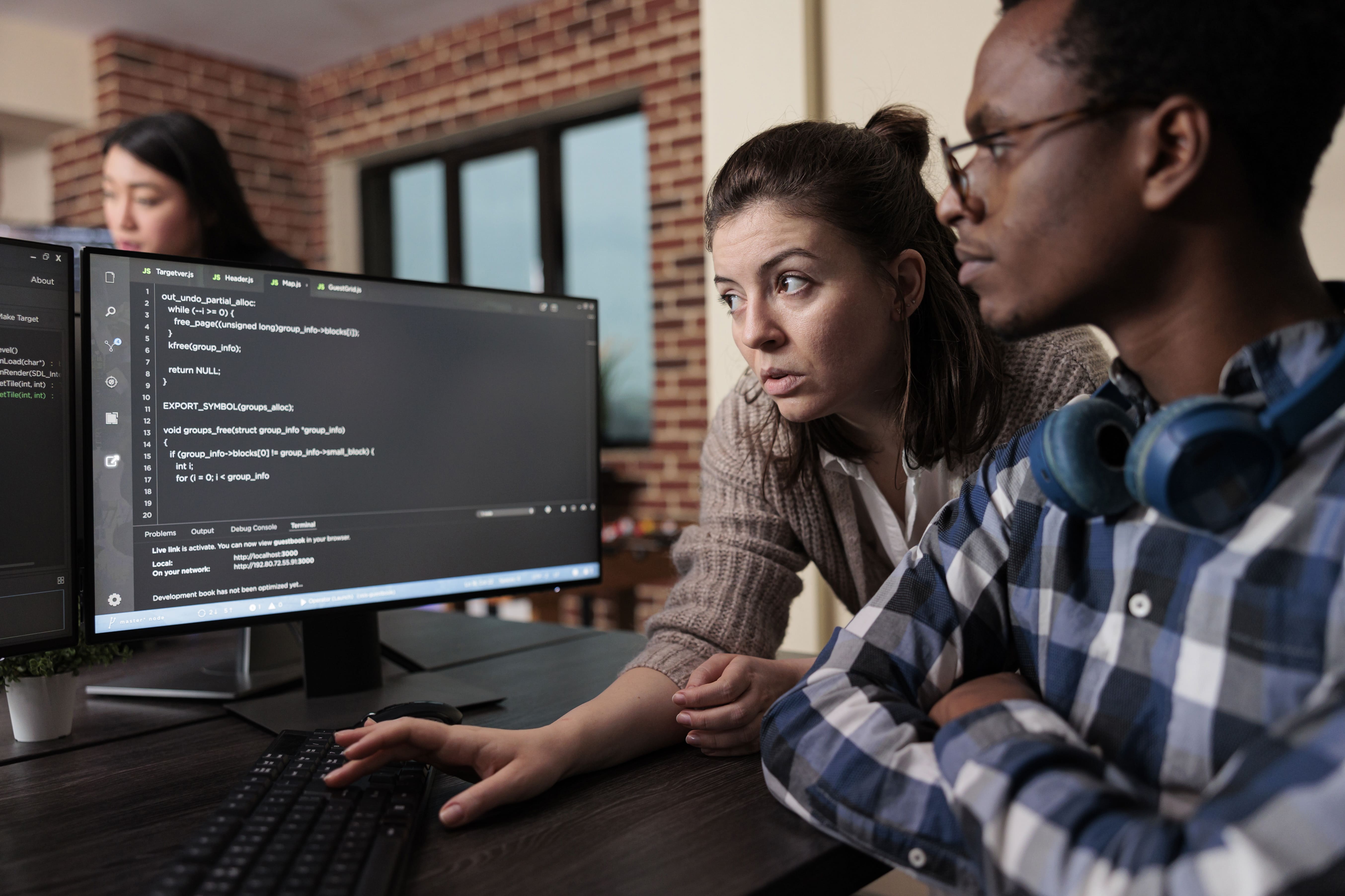 SaaS Platform for Product Analytics and Debugging